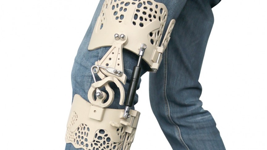 This 3D-Printed Exoskeleton Brace Aids People with Knee Disabilities