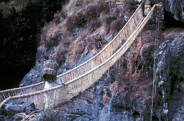 This Incan Suspension Bridge Made of Grass Is Rebuilt by Hand Every ...