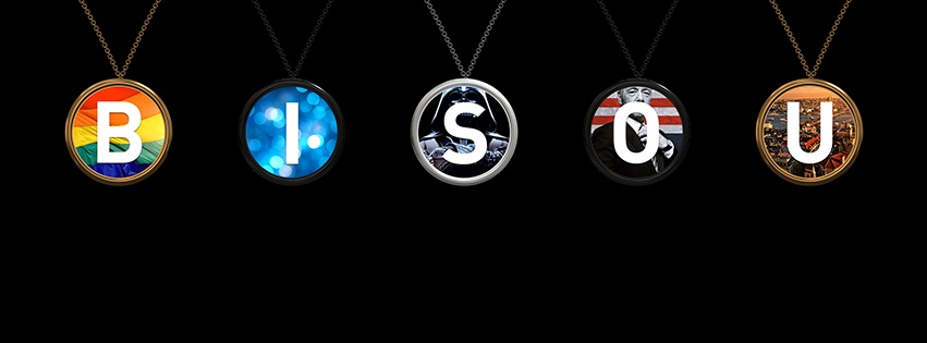 Customizable Digital Necklace can Display Anything you Want