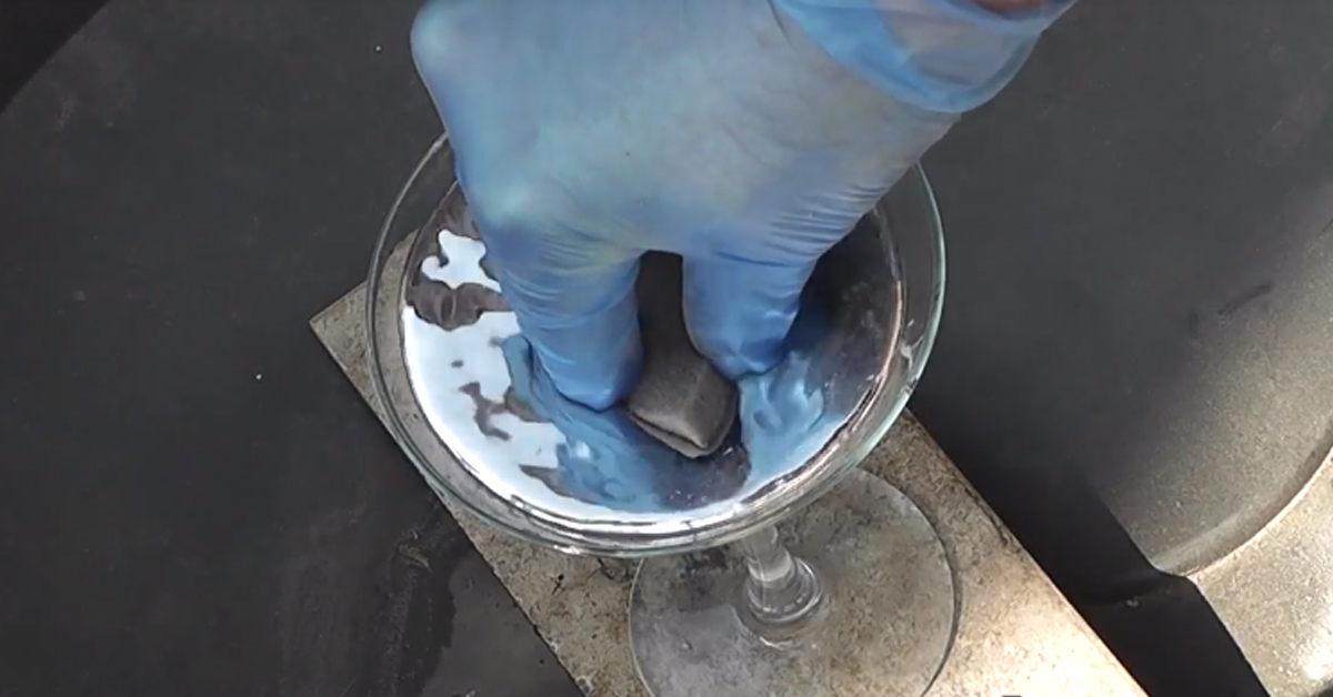 Will a Sponge Soak Up Mercury?