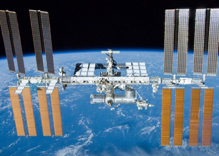 SpaceX to Deliver a Deadly Superbug to the International Space Station