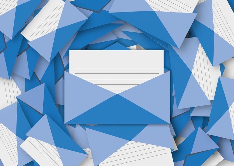 France Becomes Every Worker's Dream with New Email Policy