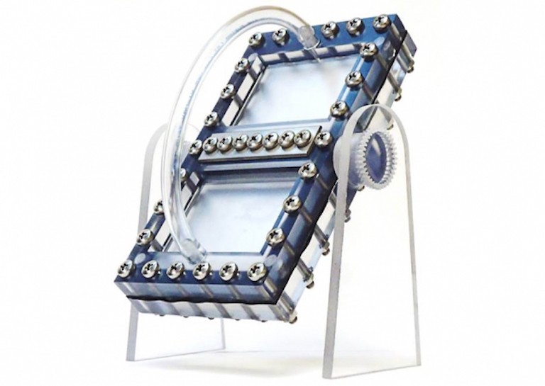 MIT Engineers Design Liquid Battery that Runs on Gravity