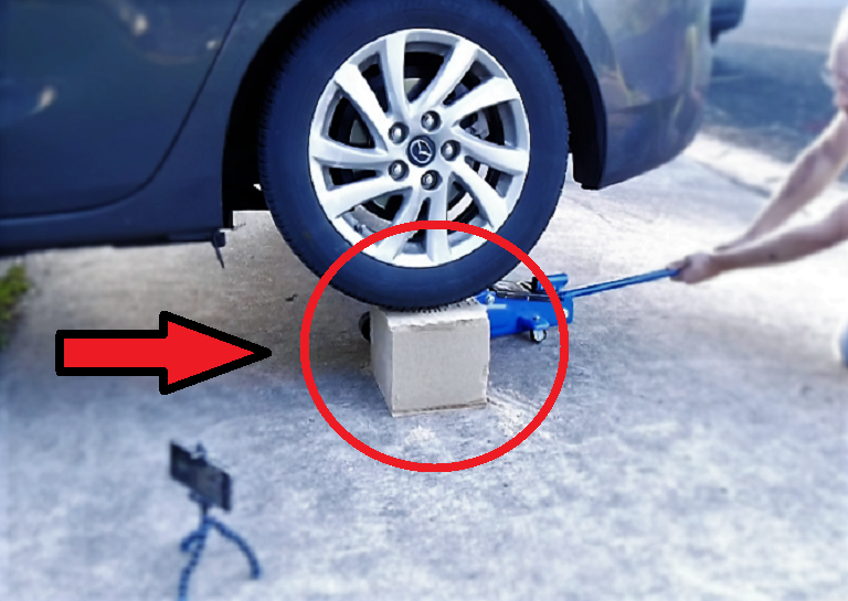 Sandcastle Holds Up a Car Through Clever Engineering!