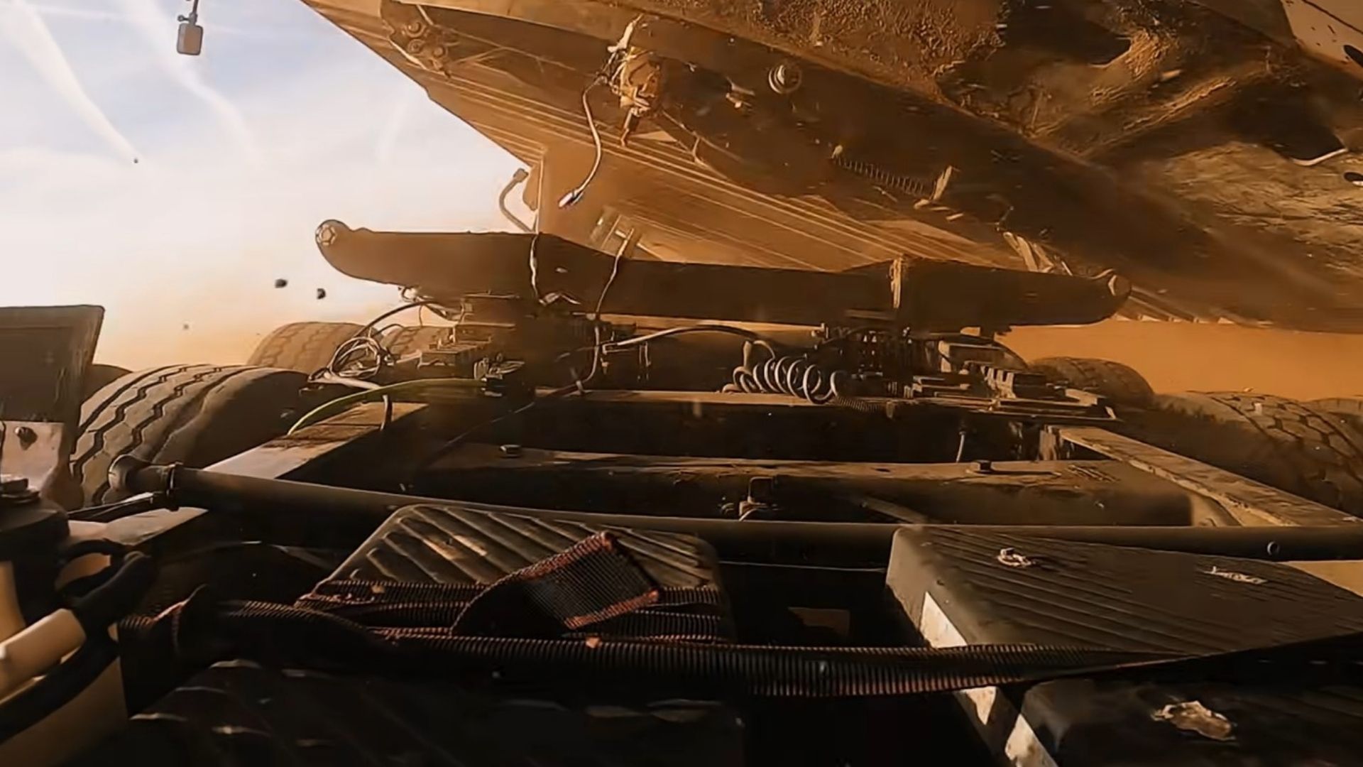 A Novel Anti-Rollover Tech Is a Lifesaver for Large Trucks