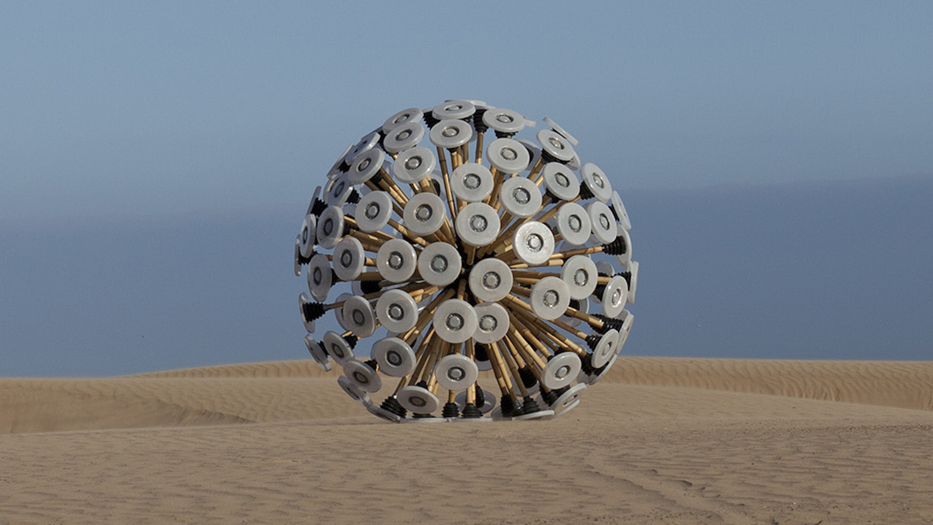 Tumbleweed-Like Ball Uses Wind to Detonate Landmines | IE
