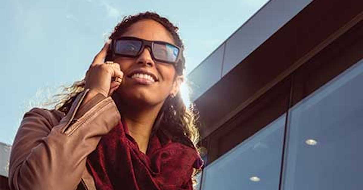 These AR Smart Glasses Support Multilingual Live Translation