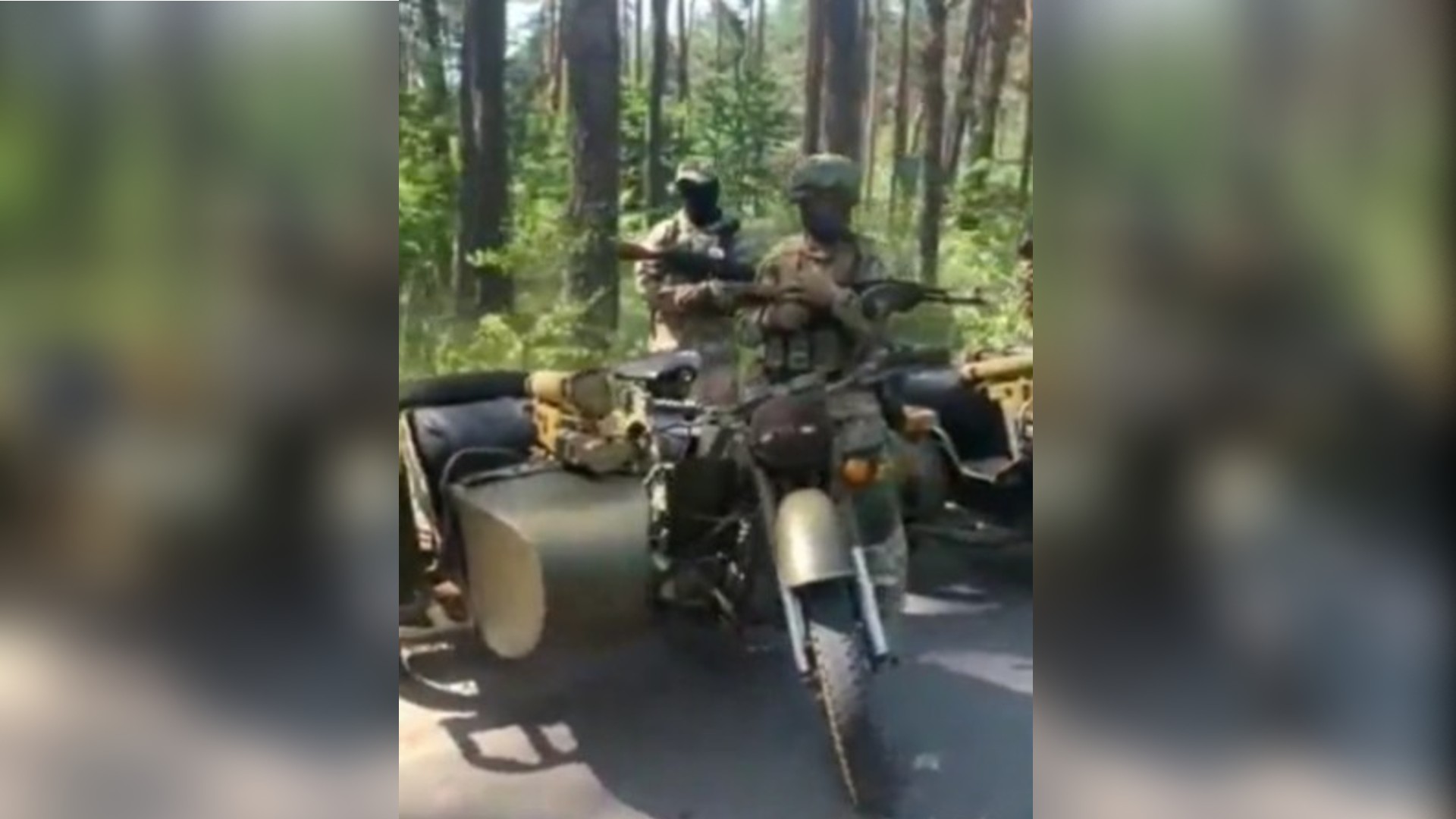 Ukrainian soldiers use motorcycle sidecars for missile launches