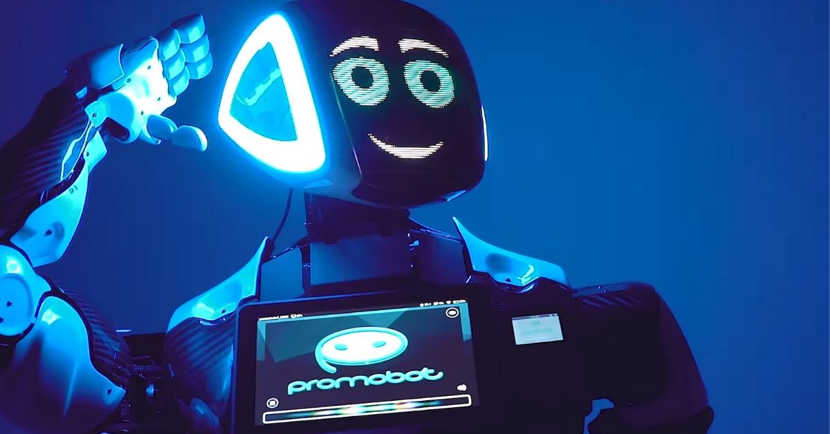 Coronavirus: 'Lightning Rod' Robot in Times Square