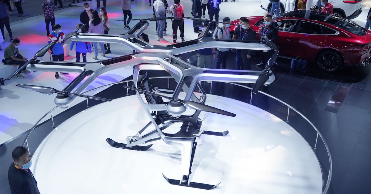 Chinese Tesla Competitor Unveils Flying Car in Beijing | IE Chinese Tesla Competitor Unveils Flying Car in Beijing | IE