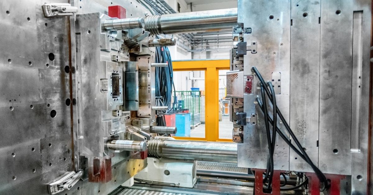 25,000 Pound Mold in Michigan Plant Causes Worker Death | IE