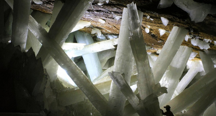 The World's Largest Crystals: Mexico's Cave of the Giant Crystals