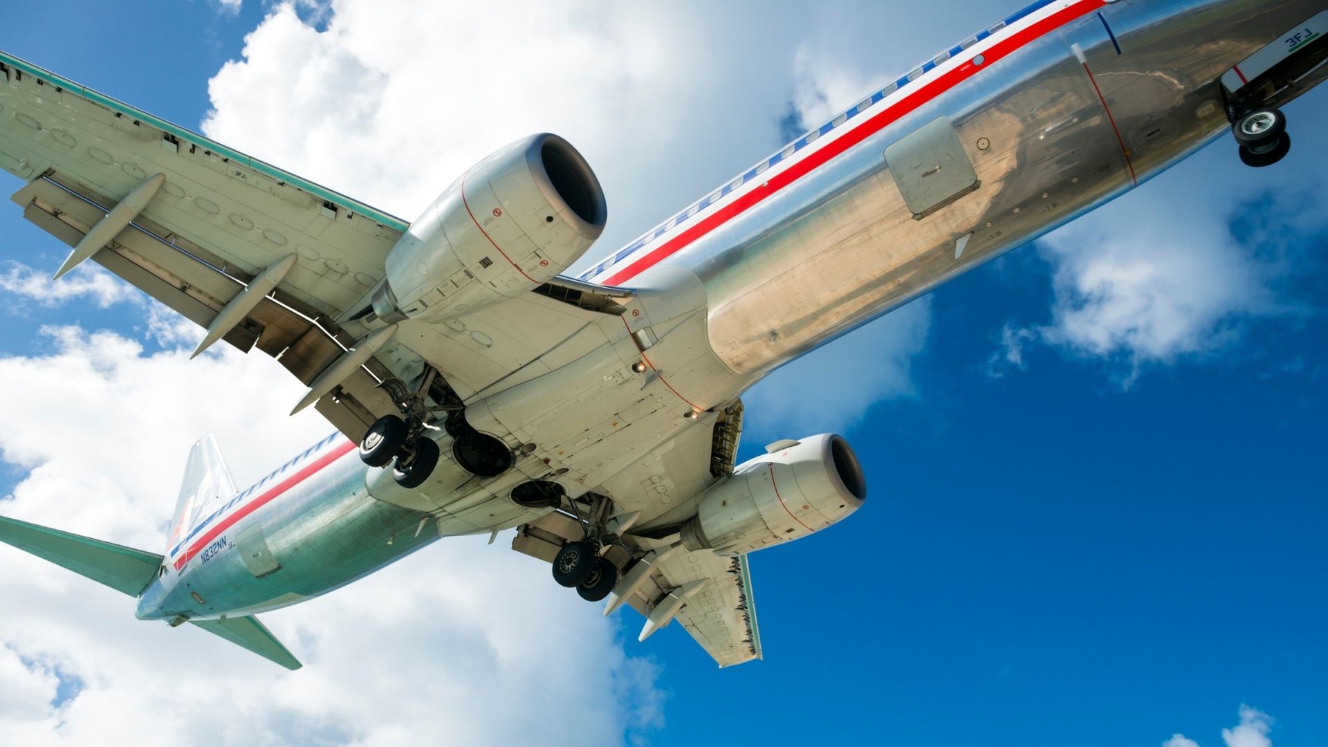 A Stowaway Survived Over Two Hours Inside a Boeing 737's Wheel Well