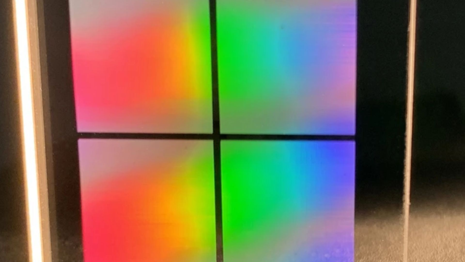 New 5D Data Storage Technology Is 10,000 Times Denser Than Blu-Ray