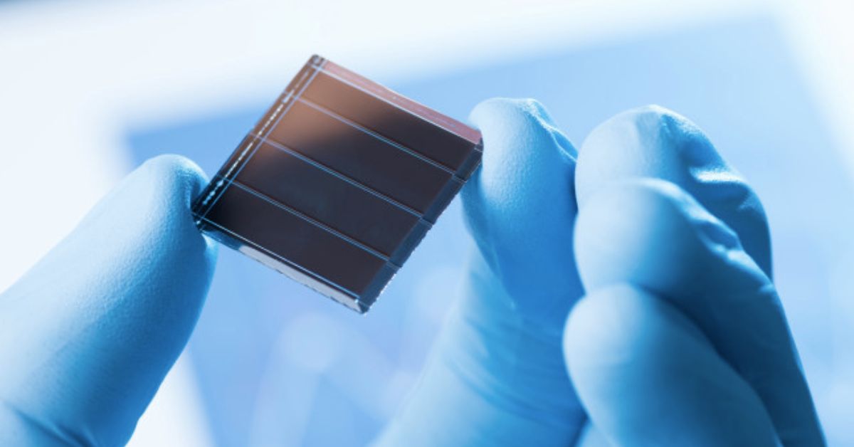 What happens when light hits solar cells? Scientists just observed the ...
