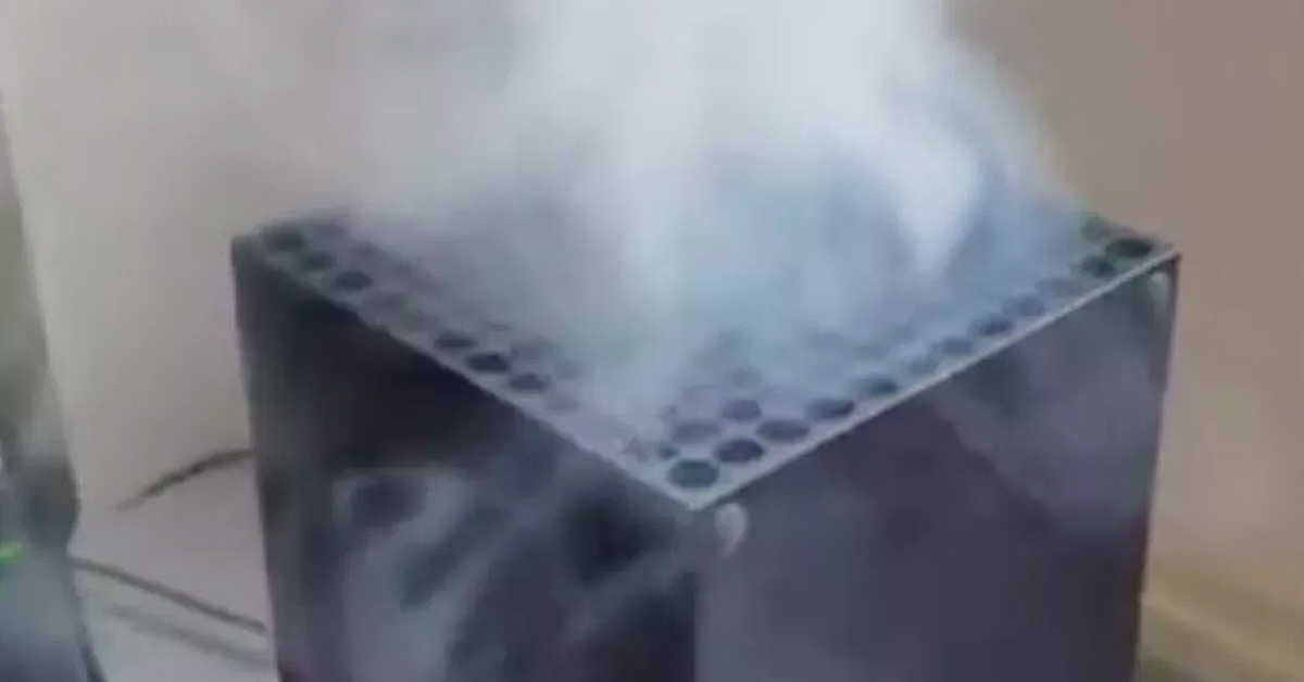 Videos of New Xbox Series X Consoles Spouting Smoke Go Viral | IE
